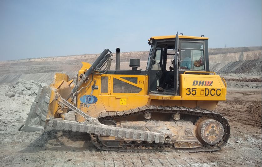 DH17B2 Hydrostatic Bulldozers in South Asian Market - Shandong GT ...